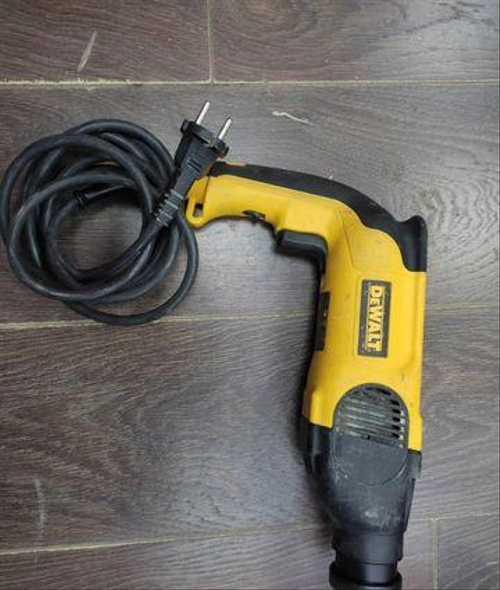 Перфоратор dewalt D25103