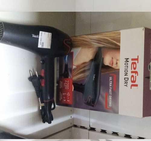 Фен tefal Motion Dry