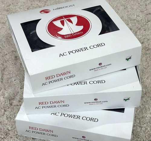 Кабель питания Nordost Red Dawn Power Cord 2.0m