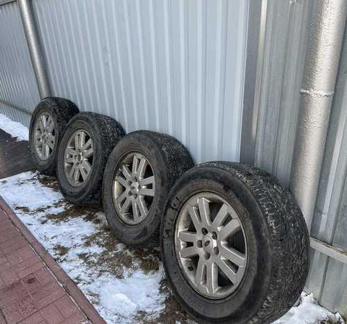 Оригинальные колеса на Ford Explorer 265/65 R17