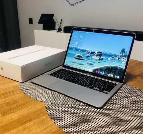 Macbook air 13 2020 m1 8 циклов