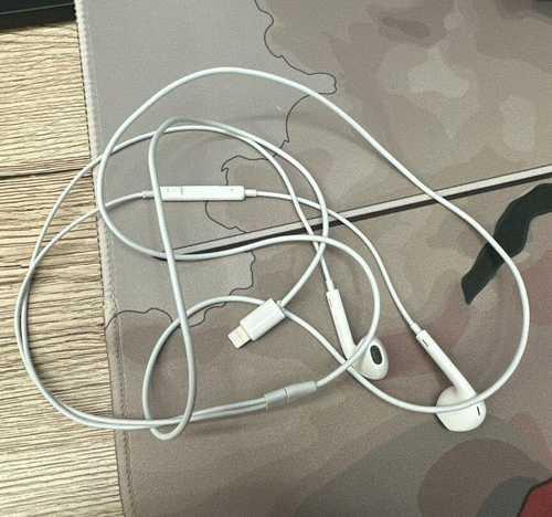 Наушники apple earpods lightning новые