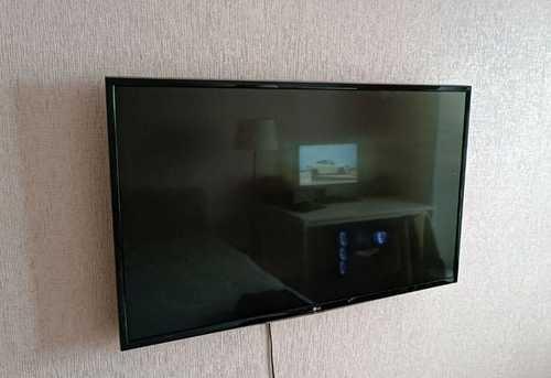 LG 43" Smart TV