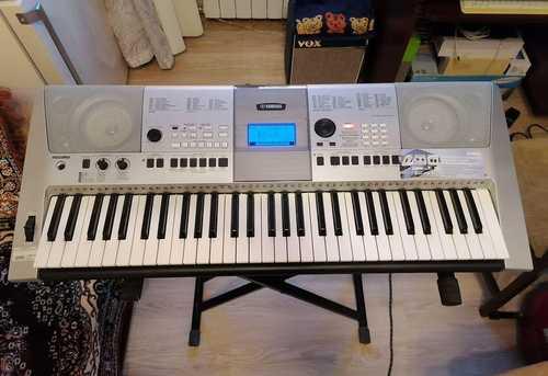 Синтезатор Yamaha PSR E413 со стойкой