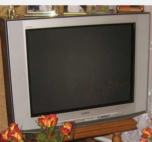 Телевизор sony Trinitron с кинескопом 33 "