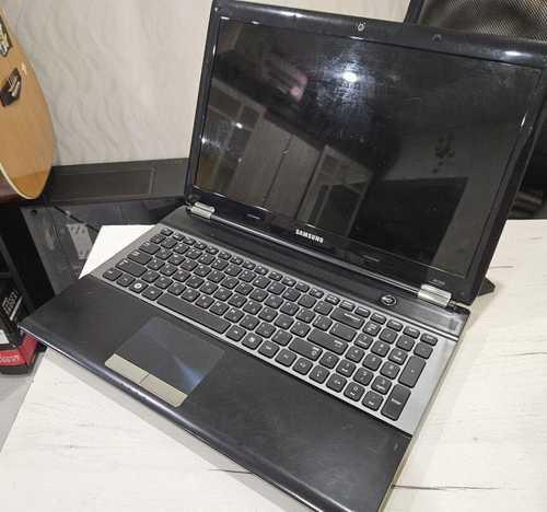 Ноутбук Samsung RC530 / core i7 2670QM / GT 540m