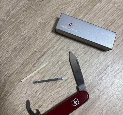 Victorinox bantam