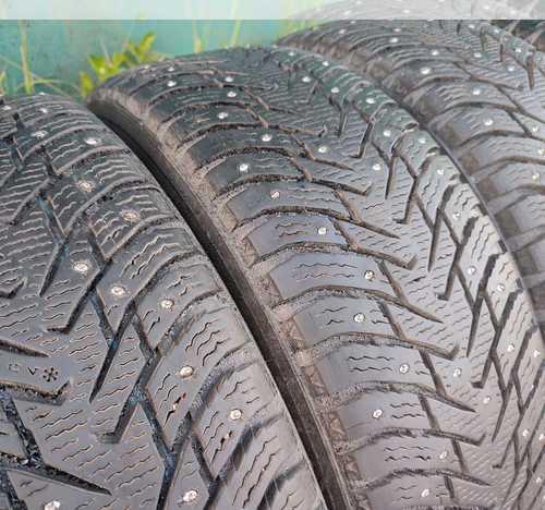 Nokian Tyres Hakkapeliitta 8 SUV 215/65 R17