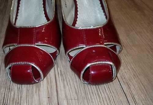Туфли женские 40 размер covani