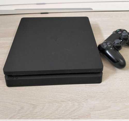 Sony PS4 slim 1 tb