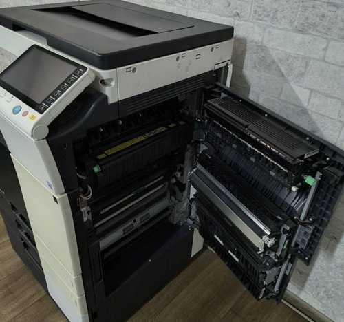 Продам мфу konica minolta bizhub C224e