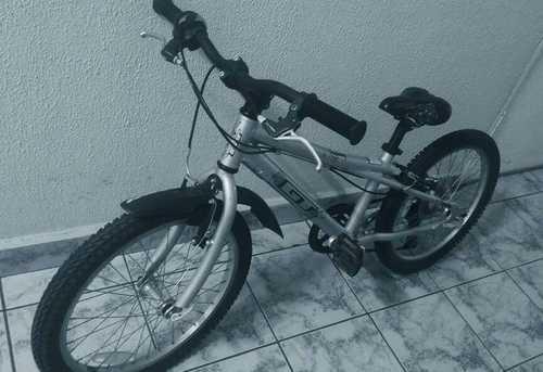 Велосипед для девочки бу gt laguna на 6-10 лет