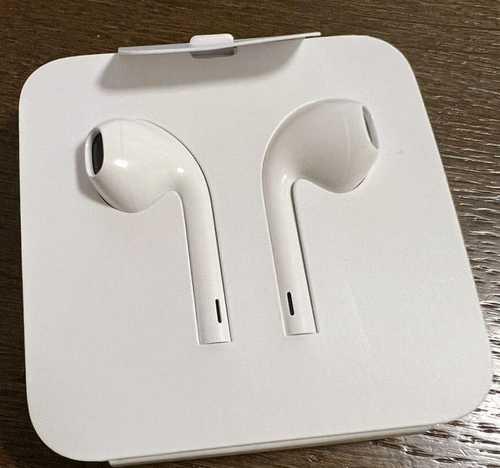 Наушники earpods