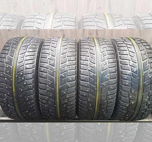 Kumho I'Zen KW22 235/45 R17 97T