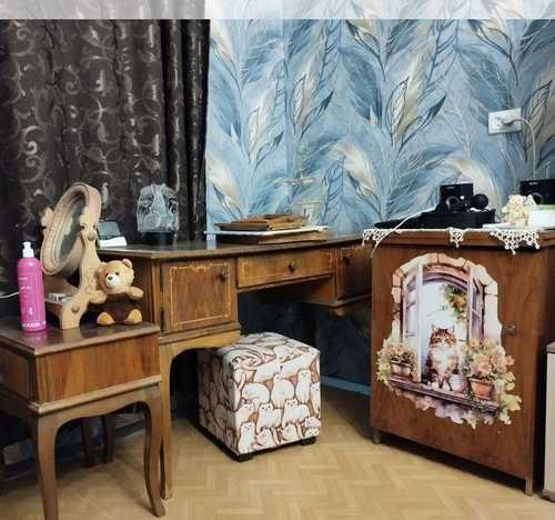 Антиквариат трюмо