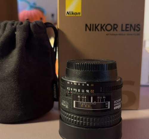 Nikon 16mm f/2.8D AF Fisheye-Nikkor