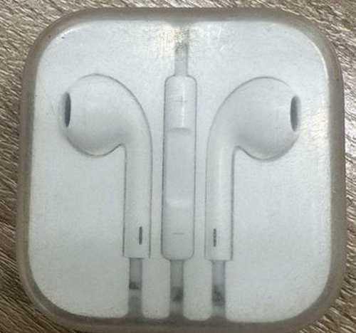 Наушники earpods