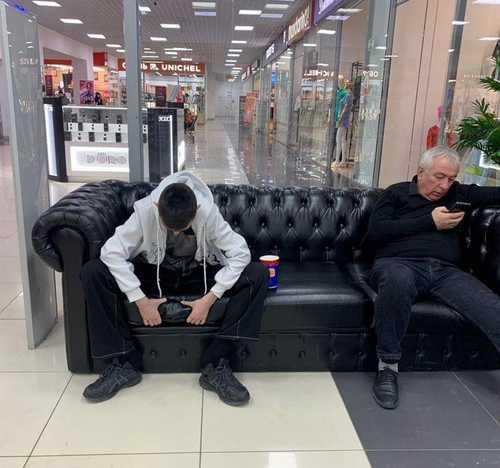 Кожаный диван честер