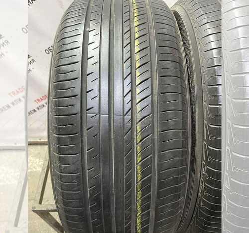 Yokohama Advan dB V552 215/55 R17 94L