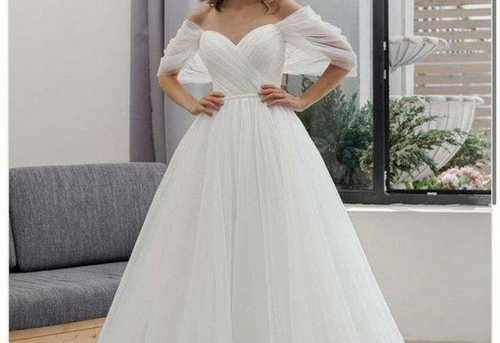 Свадебное платье 46 50 новое