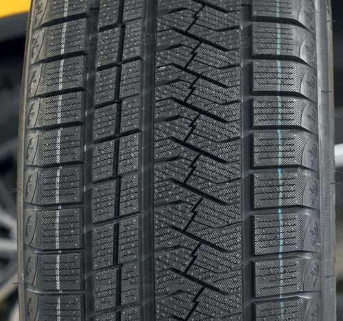 Triangle Snowlink PL02 245/40 R18 97V