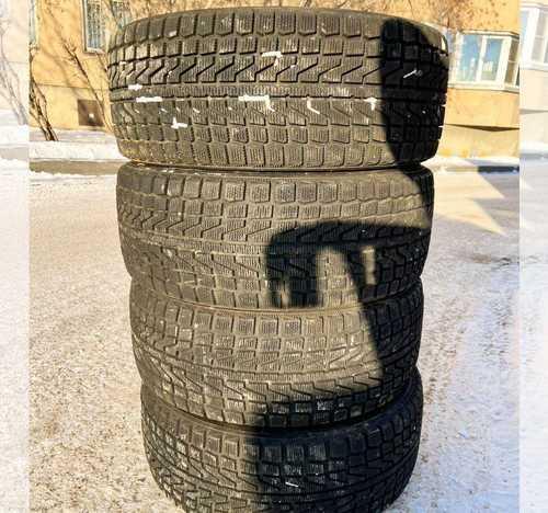 Yokohama Ice Guard Studless IG50 215/45 R17