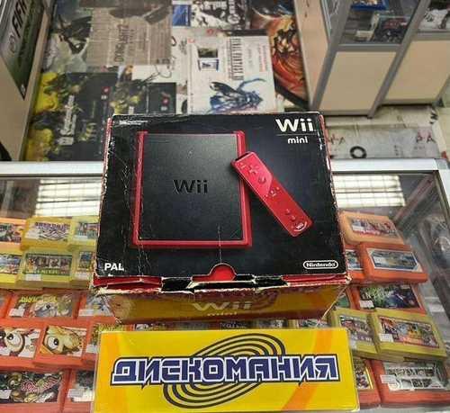 Игровая приставка Nintendo Wii mini