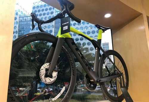 Шоссейный велосипед Trek Madone SL6 500