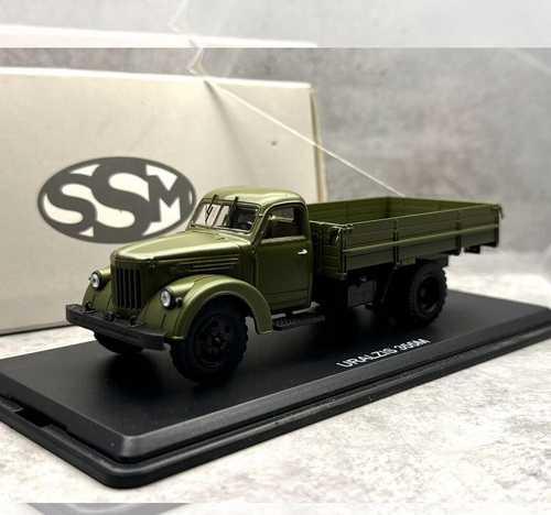 Коллекционная модель Уралзис-355М SSM 1:43