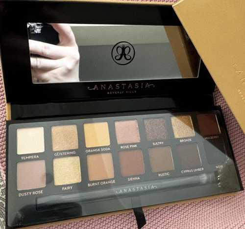 Soft Glam anastasia Новая