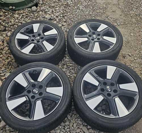 235/45 R18 Hankook Ventus Prime 3 K125 Лето Литые R18 pсd:5x114.3 ет:55 DIA:67.1