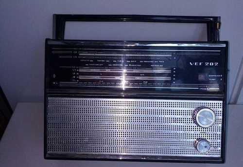 Продам радиоприемник VEF 202