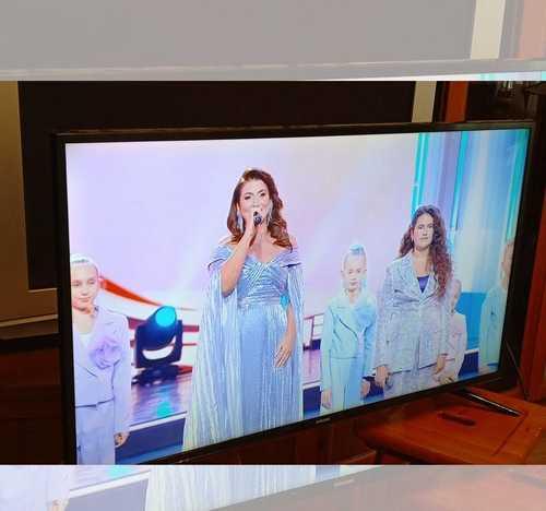 Телевизор SMART tv Samsung UE40JU6000U