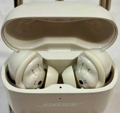 Беспроводные наушники Bose QuietComfort Earbuds II