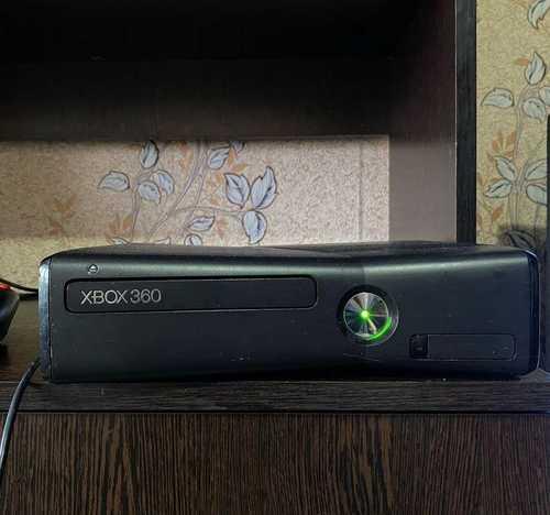 Xbox 360 slim прошитый с играми