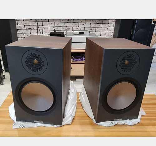 Monitor Audio Bronze 100 полочная акустика