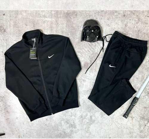 Спортивные костюмы Nike