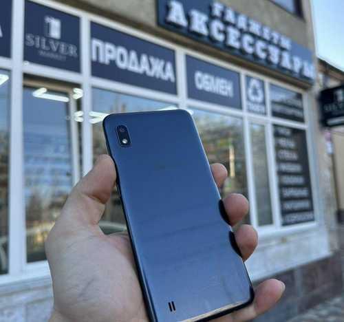 Samsung Galaxy A10, 2/32 ГБ