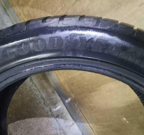 Goodyear UltraGrip Performance 265/45 R20