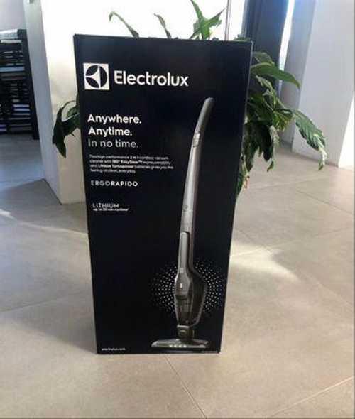 Беспроводной вертикальный пылесос Electrolux