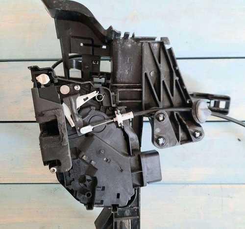 Замок двери Ford Focus ll