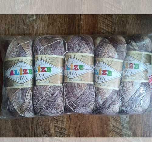 Alize Diva Batik 1815, 100 г, 350 м, 5 штук