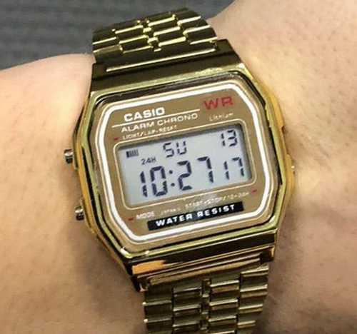 Наручные часы Casio электронные