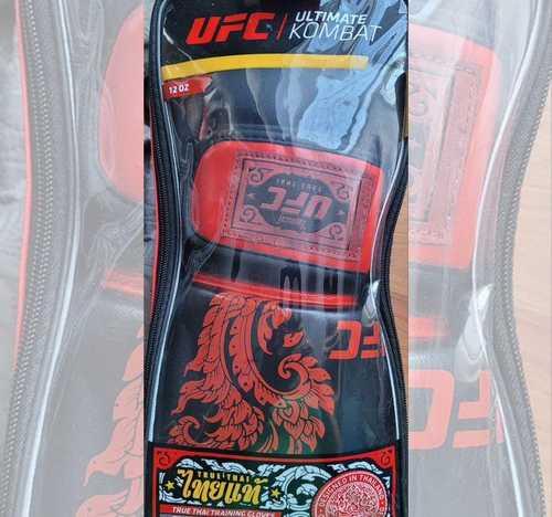 Боксерские перчатки 12 oz UFC