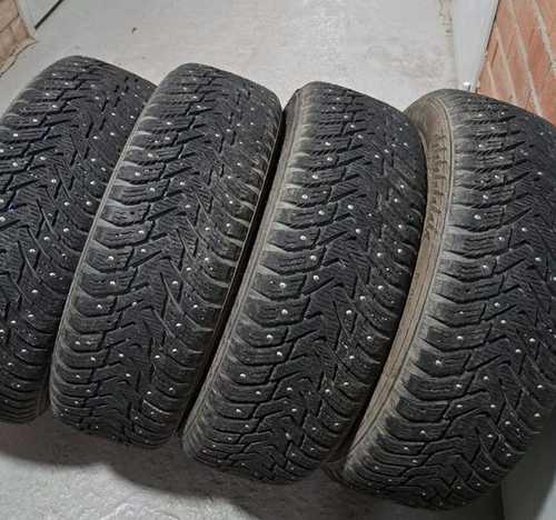 Nokian Tyres Hakkapeliitta 8 SUV 225/65 R17