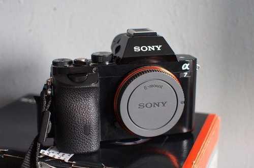 Фотоаппарат Sony a7 + объективы Sony FE 28mm, 50mm