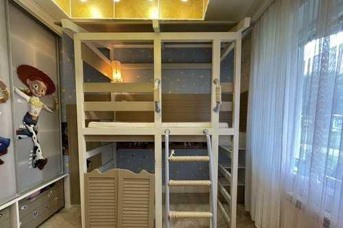 Двухэтажная кровать шкаф стол