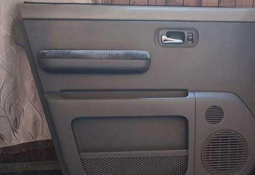 Обшивка двери левая передняя Honda stepwgn rf1-2