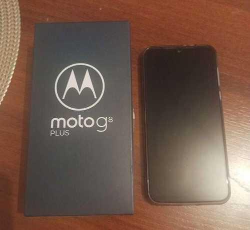 Телефон Motorola g8 plus