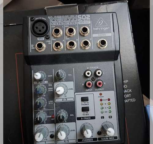 Микшерный пульт behringer xenyx 502